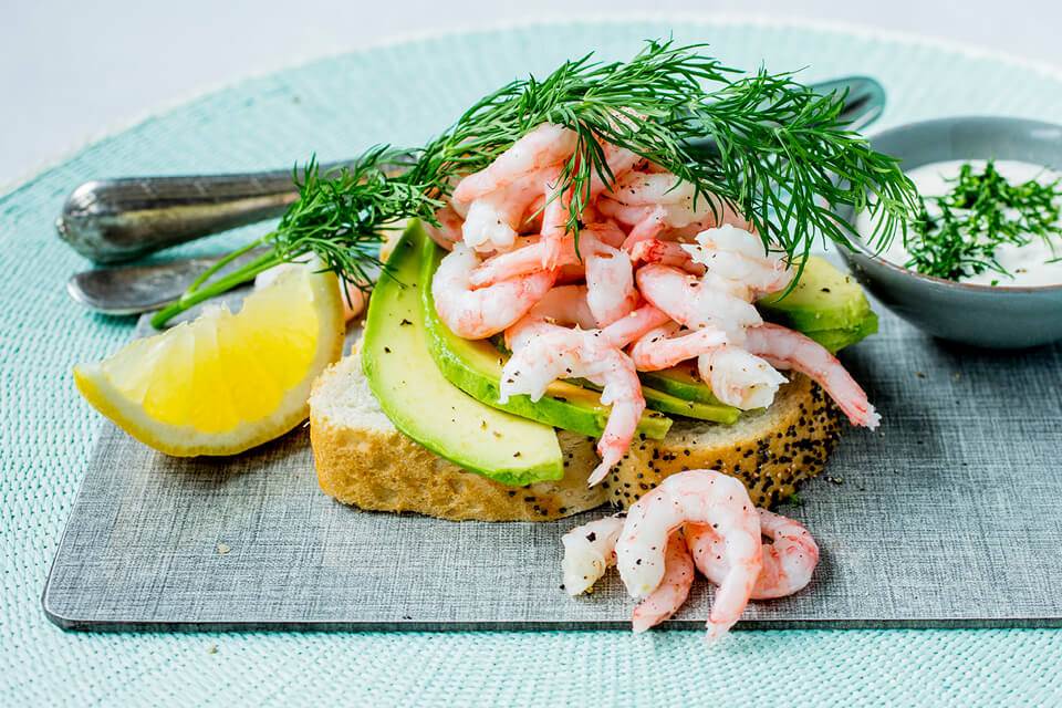 Loff med reker og avokado | Bakehuset