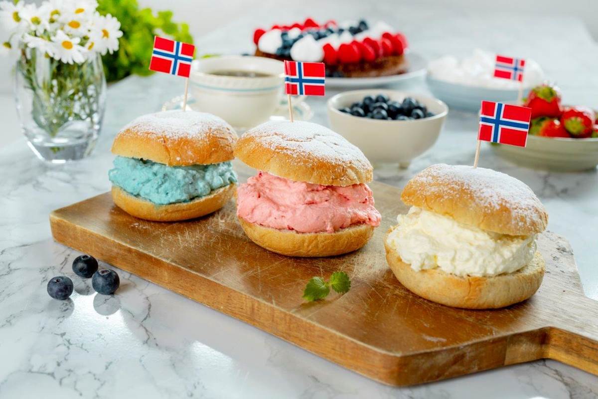 Fylte boller i rødt, hvitt og blått | Bakehuset